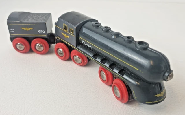 CHEMIN DE FER en bois BRIO GPO Speedy Bullet Train 33697 pour la courbe ...