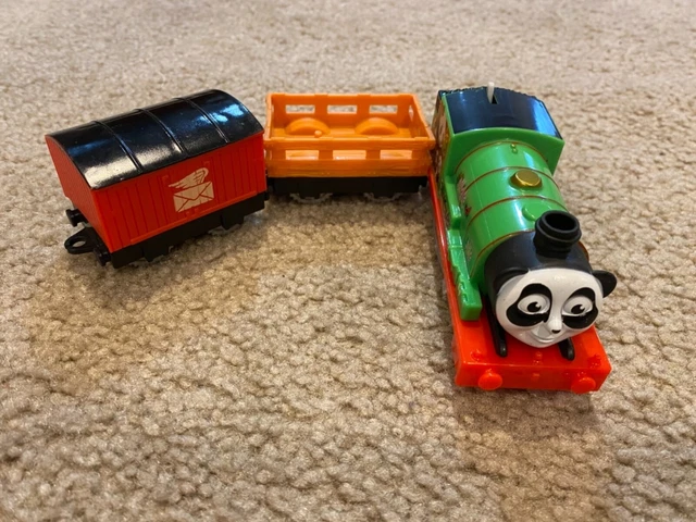 THOMAS & FRIENDS Trackmaster - Panda Percy & Cargo Car EUC 2013 Fisher ...