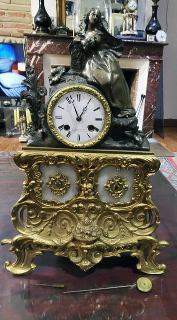 ANCIENNE PENDULE BRONZE et régule mouvement Detouche à fil orologio old ...