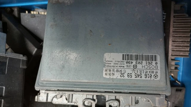MERCEDES W124 E280 M104 Engine ECU 0165455932 0261203490 £255.52 ...