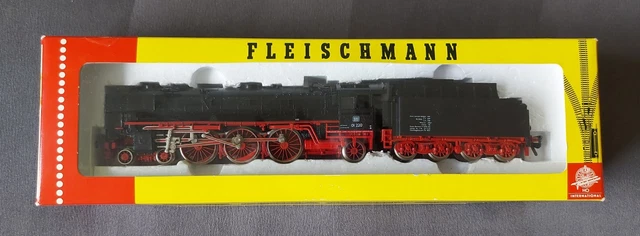 FLEISCHMANN H0 4170 Dampflok BR 01 220 mit Schlepptender in OVP EUR 42,07 - PicClick DE