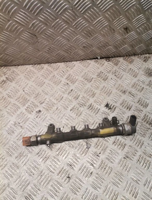 AUDI A3 S3 8P 2010 Diesel fuel rail line pipe 03l130083p GED70643 £32. ...