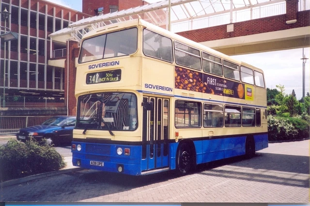 BUS PHOTO A138DPE Sovereign orig LCBS Leyland Olympian Roe @ Welwyn ...
