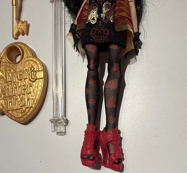 EVER AFTER HIGH Lizzie Queen Of Hearts Doll First Chapter Wave One RARE ...