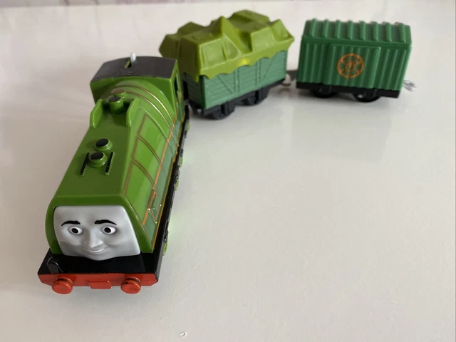 THOMAS THE TANK Engine Trackmaster Revolution Battery Train Gator and ...