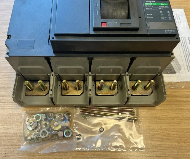 SCHNEIDER 33423 800AMP 4-Poliges Panelboard Mccb Compact Ns800Na Merlin ...