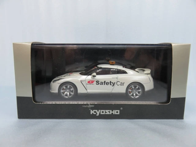 KYOSHO 03741SG NISSAN Gt-R R35 Super Gt Safety Car EUR 67,15 - PicClick FR