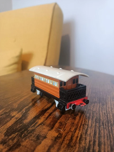 HENRIETTA - THOMAS the Tank Engine and Friends ERTL Diecast £1.99 ...