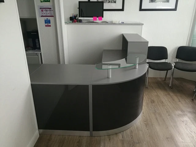 RECEPTION DESK GREY Anthracite Gloss Curved Corner Unit Glass Shelf ...