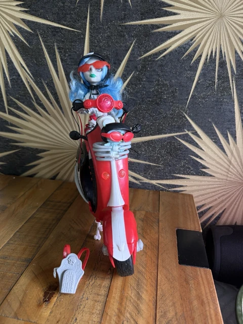MONSTER HIGH DOLL Ghoulia Yelps & MOTORCYLE BIKE SCOOTER Rare Limited release £52.72 - PicClick UK