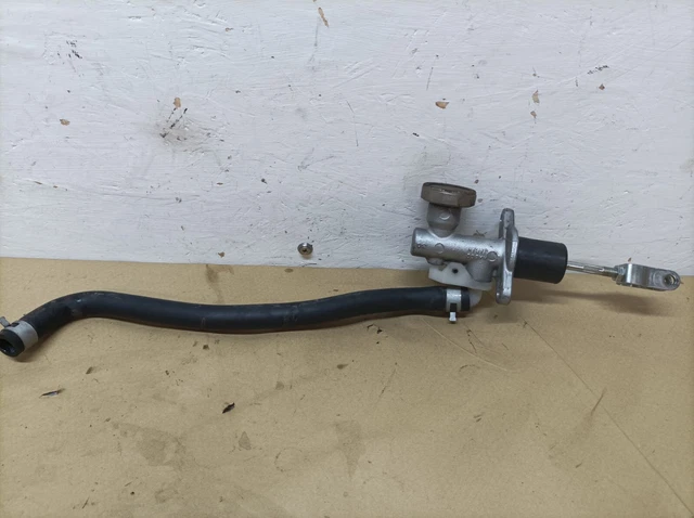 NISSAN NAVARA NP300 D23 Clutch Master Cylinder 306105X01B £28.00 ...