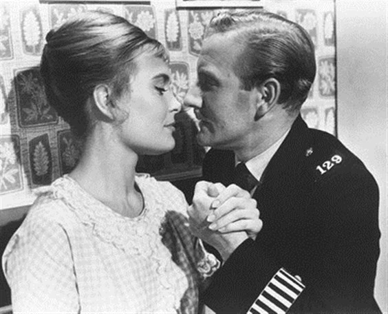 SHIRLEY EATON COMME Sally Barry, Leslie Phillip 8x10 Photo EUR 7,04 ...