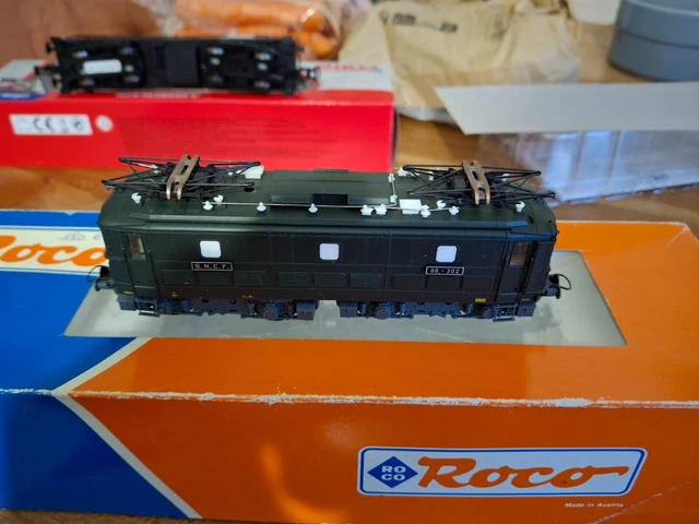 ROCO BB 300 SNCF Epoque III Echelle HO Locomotive Electrique - Verte (43474) EUR 109,90 ...