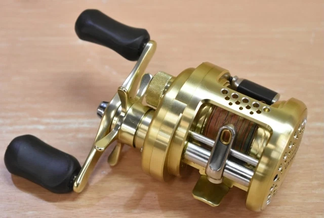 SHIMANO CALCUTTA CONQUEST 50 Bait Reel Right Hand Used Bass Fish Japan ...