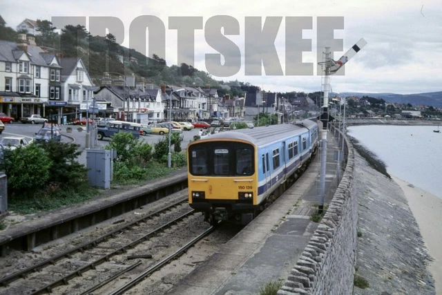 35MM SLIDE BR British Railways Diesel DMU Class 150 150139 Desanwy 1986 ...