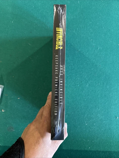 INVINCIBLE HOBBY BOX Keepsake Premiere Edition SDCC 2025 Debut RARE New ...