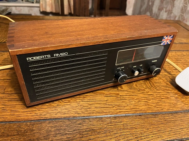 VINTAGE ROBERTS RADIO model RM 20 Long Medium Waves £10.00 - PicClick UK