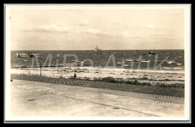 FOTO NACHL. FLIEGERING.PELLETIER, Kriegsmarine vor DVS-Gelände, List ...