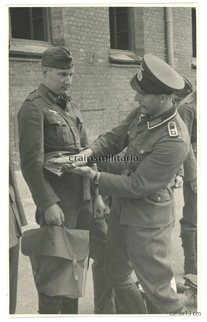 ORIG. FOTO KLEIDERAPPELL Sanitäter Uniform in Kaserne WIEN Österreich ...
