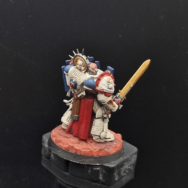 WELL PAINTED WARHAMMER 40k primaris shield Captain games workshop space ...