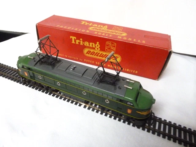 TRIANG RAILWAYS LOCOMOTIVE R257 DOUBLE ENDED ELECTRIC PANTOGRAPH 1950's ...