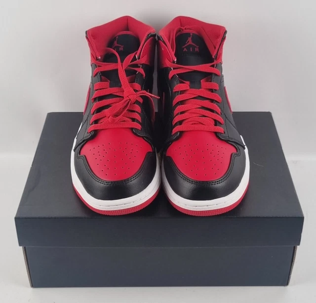 NIKE BASKETS MONTANTES Homme Air Jordan 1 Mid Taille 40 Noir Blanc ...