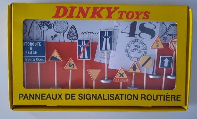 DINKY ROAD SIGNS Set. Reproduction Not Original £7.99 - PicClick UK