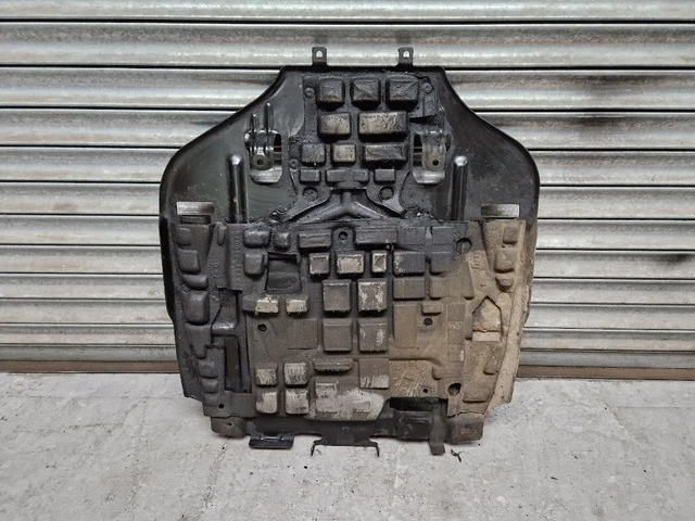 2012 MERCEDES GL 350 X164 Engine Undertray Under Tray Bottom Guard £89. ...