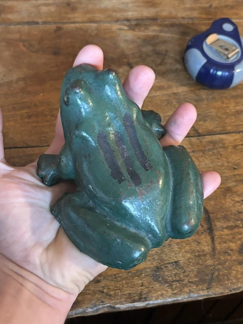 ANTIQUE CAST IRON LARGE FROG door stop/paper Weight APPROX 5 Lbs ...