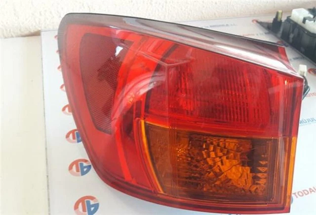 ENJOLIVEUR INF FEU arriere gauche pour LEXUS IS (DS2 IS2) 2.2 220D ...