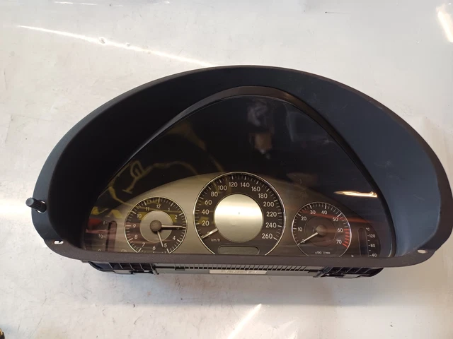 K23-3CK MERCEDES BENZ MB W209 CLK Mopf Instrument Cluster 2095406711 £ ...