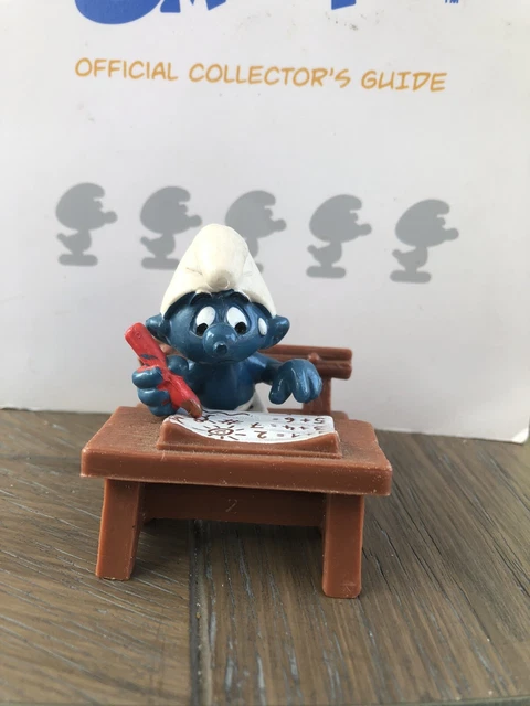SMURFS 40220 SCHOOL Desk Super Smurf Student Pencil Vintage Toy Figure ...