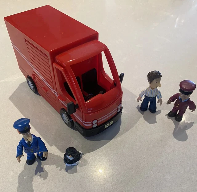 POSTMAN PAT DELIVERY Van with Figures - Jess, Pat, Ajay and Ben Taylor ...