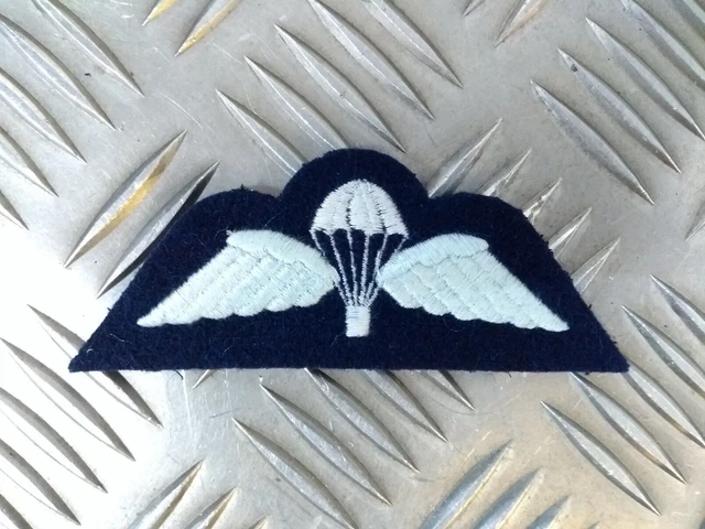 GENUINE BRITISH ARMY Royal Air Force RAF Parachutist Wings Badge - NEW ...