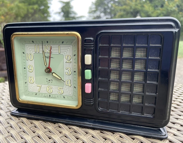 RARE BAKELITE MUSICAL Rhythm Vintage Clock - Retro Green Face - Works ...