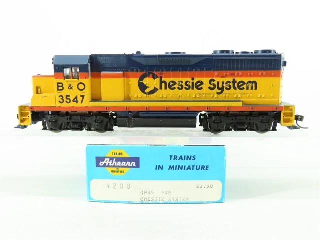 HO SCALE ATHEARN 4208 B&O Chessie System EMD GP35 Diesel Locomotive ...