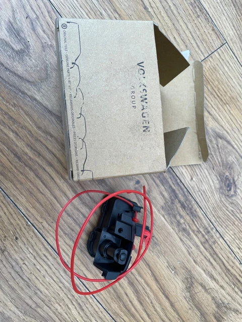 AUDI A4 A5 q5 Fuel Tank Flap Actuator 8K0862153J NEW GENUINE £34.50 ...