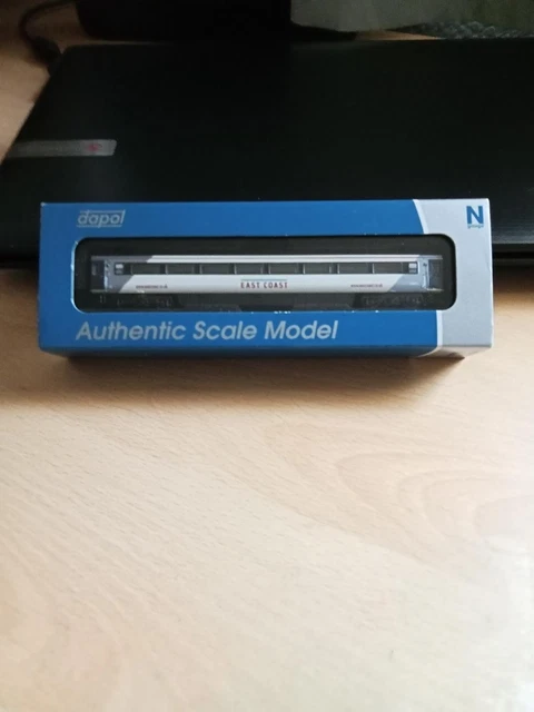 DAPOL N GAUGE MK3 East Coast HST 2nd Class Carriage 2P-005-832. In ...