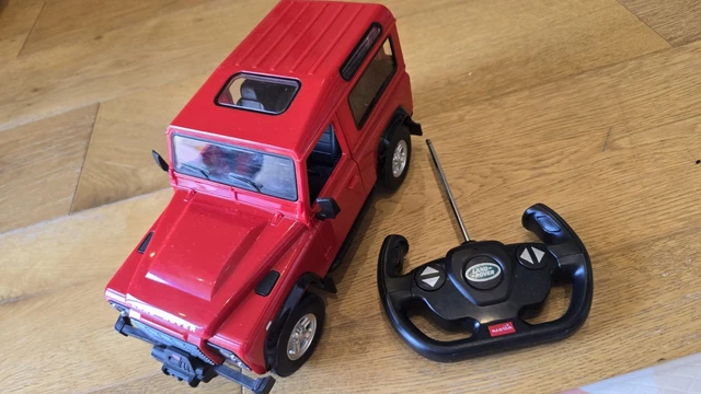 RASTAR LAND ROVER Defender Official Remote Car 1:14 Scale Red £23.58 ...