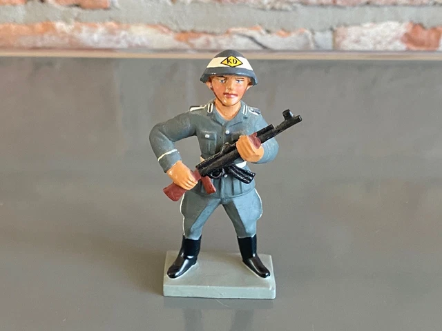 NVA SOLDAT KD Kommandanten Dienst DDR Spielzeug Armee Militär Soldat ...