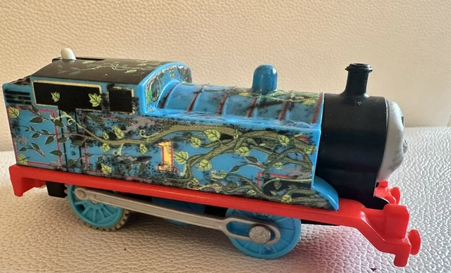 THOMAS & FRIENDS Trackmaster Motorized Dirty Jungle Thomas Engine 2013 ...