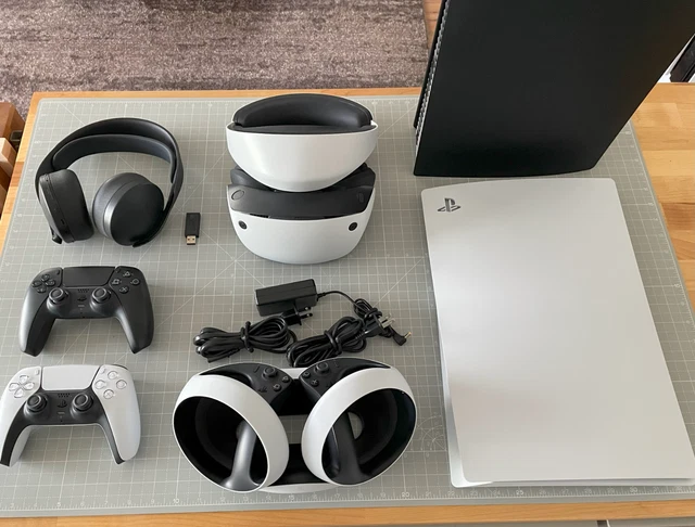 HUGE SONY PS5 BUNDLE: PSVR2+Controller Dock+2 Controllers+Horizon ...