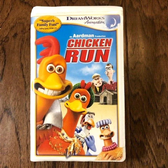 CHICKEN RUN VHS VCR Video Tape Clamshell Animation EUR 5,22 - PicClick FR