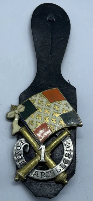 RARE INSIGNE MILITAIRE - PUCELLE - 1er RÉGIMENT ROYAL D’ARTILLERIE ...