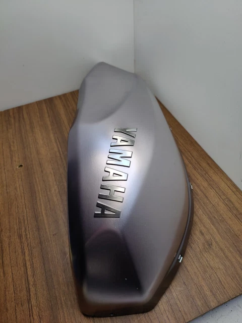 YAMAHA XSR 700 Right Side Petrol / Fuel Tank Panel Cover £150.00 ...