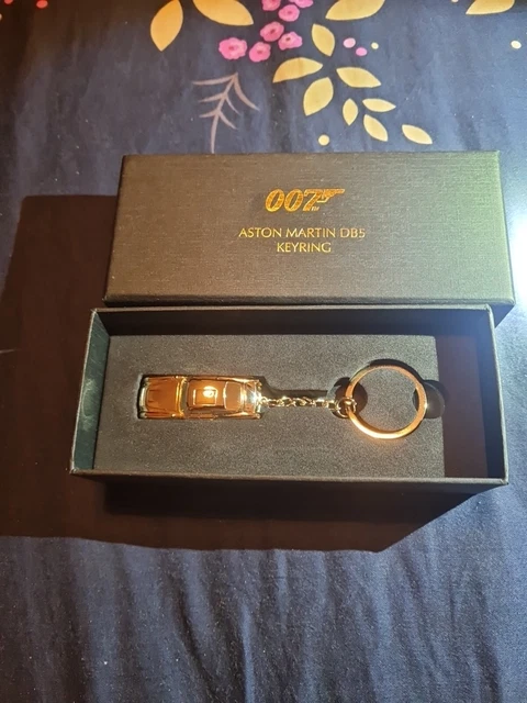 007 JAMES BOND Aston Martin DB5 Keychain Gold *BRAND NEW* 🚘 EUR 26,38 ...