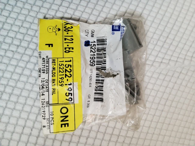 GM OEM EXTERIOR-ROCKER Moulage Retainers15221959 Set De 3 EUR 11,90 ...