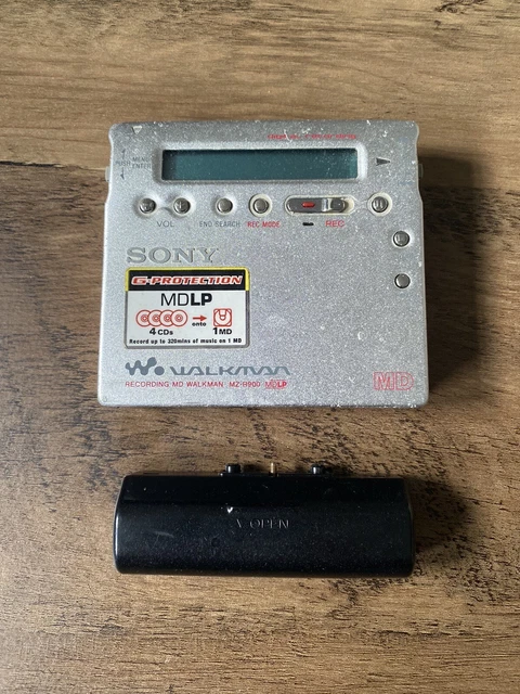 SONY MZ-R900 MD Walkman - Portable MiniDisc Player - Silver Working £30 ...