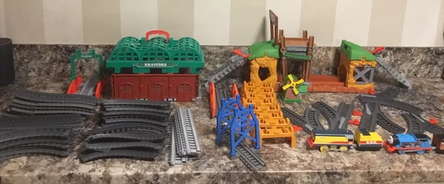 THOMAS THE TANK Engine Trackmaster Walking Bridge/Knapford Station ...