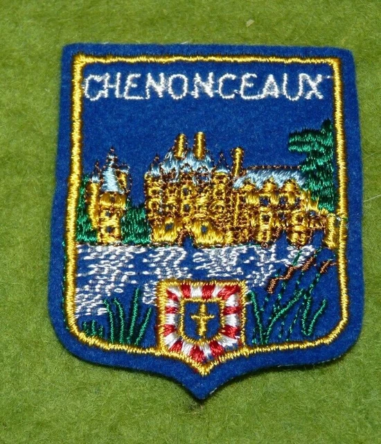 ANCIEN ÉCUSSON À coudre en feutre brodé Blason Chenonceaux Neuf Vintage patch EUR 5,00 - PicClick FR